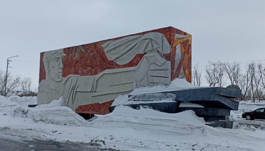 Anıt, heykel Первооткрывателям Печорского угольного бассейна, Vorkuta, foto