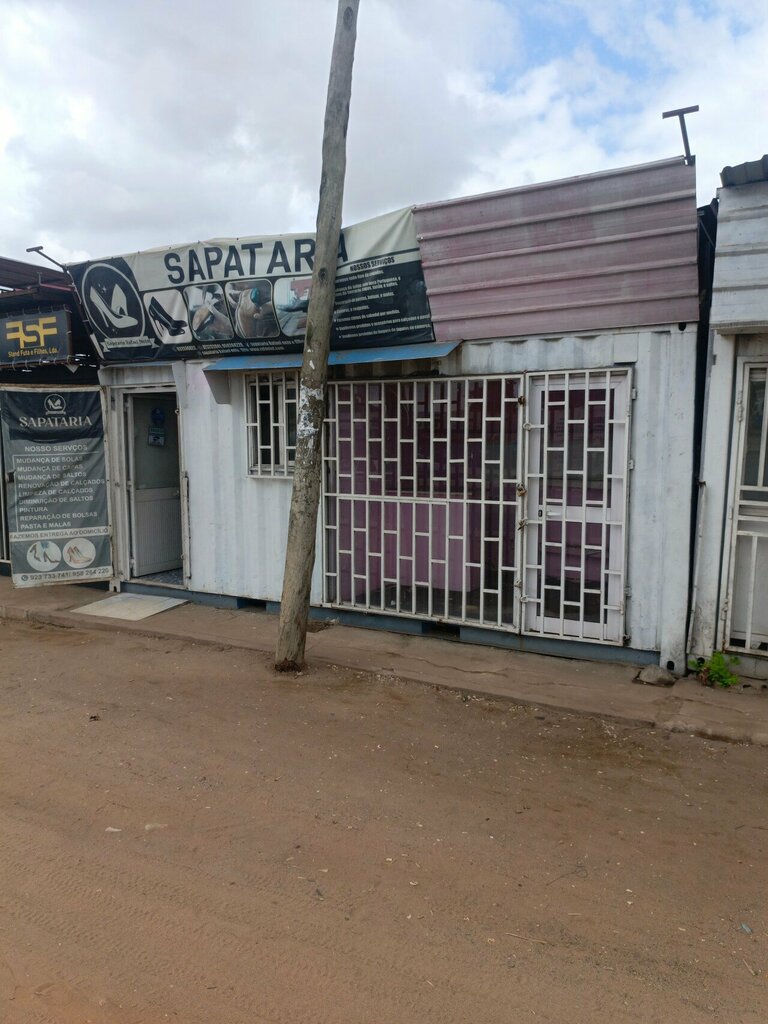 Ayakkabı mağazaları Rafael Neto, Loanda, foto