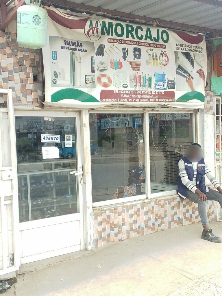 Elektrik ve elektrikli ürün mağazası Morcajo, Loanda, foto