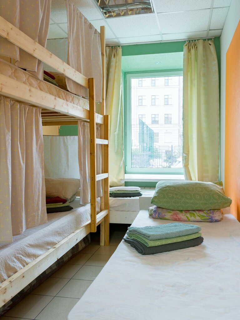 Pansiyonlar, hosteller Marseille, Saint‑Petersburg, foto