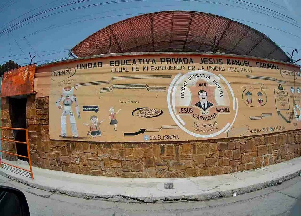 Yüksekokul Private Educational Unit Jesus Manuel Carmona, Cochabamba, foto