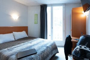 Hôtel Compostelle (Rue Bernadette Soubirous No:18, Lourdes), otel  Lourdes'dan