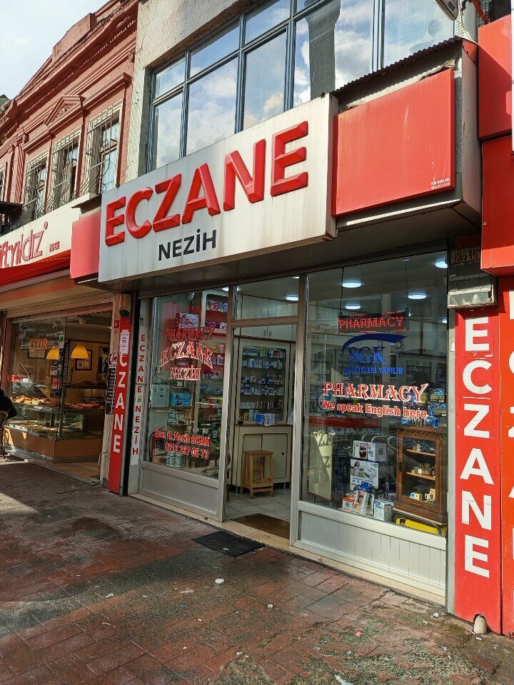Eczaneler Nezih Eczanesi, İstanbul, foto