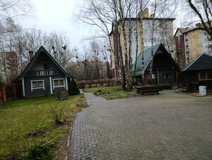 Guest House on Popova 46/1 (ulitsa Arkhitektora Popova No:46), otel  Svetlogorsk'tan