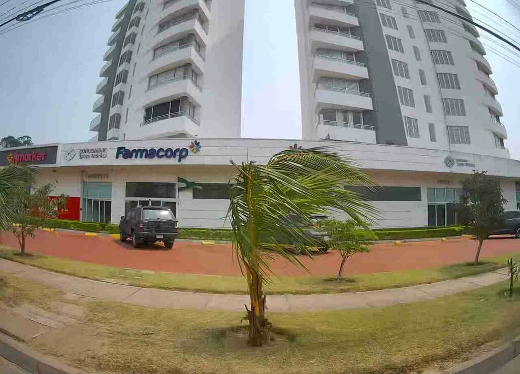 Eczaneler Farmacia Farmacorp - Sucursal Santa Mónica, Santa‑Krus, foto