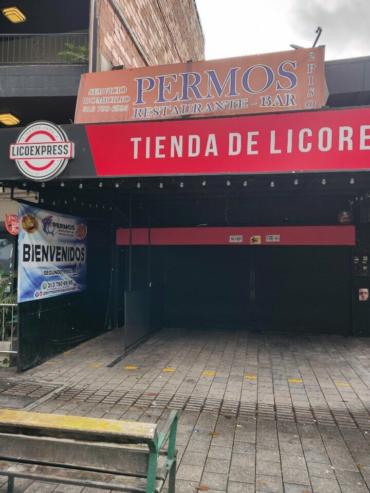 Alkollü içecekler Lico Express Liquor Store, Medellin, foto