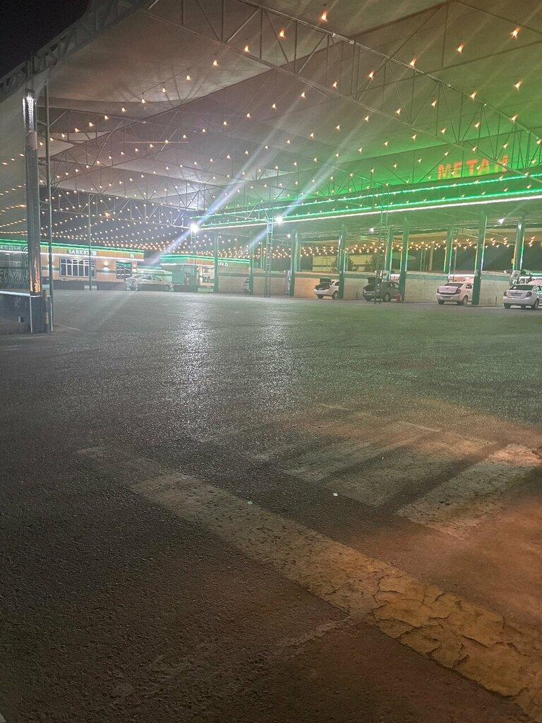 Otogaz dolum istasyonu Davr Osha Mchzh, Gülistan, foto