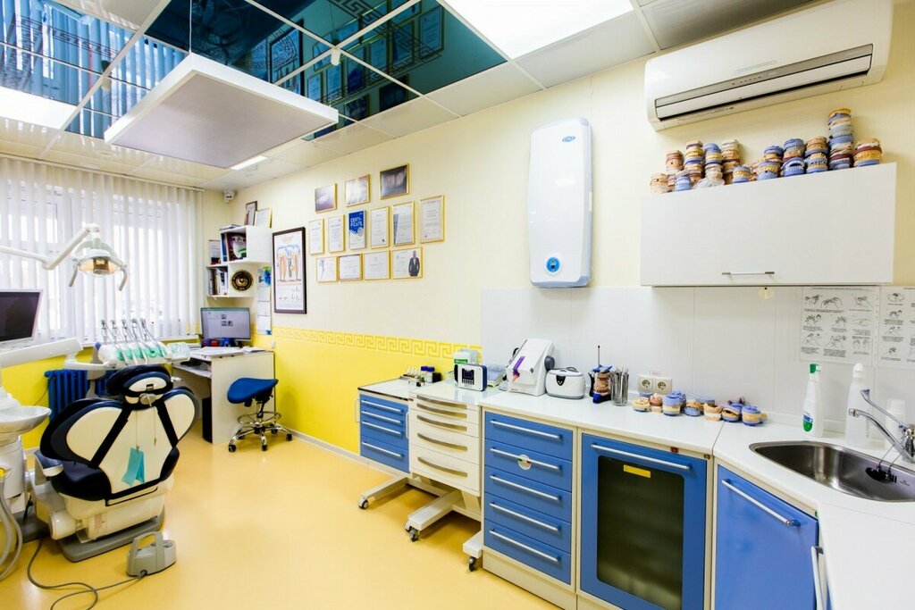 Özel ağız ve diş sağlığı klinikleri ve muayenehaneleri Legkoye dykhaniye stomatologiya, Surgut, foto