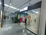 Sauta (Qýanysh Tólemetov kóshesi No:Grand Park Shymkent), giyim mağazası  Çimkent'ten (Şımkent'ten)