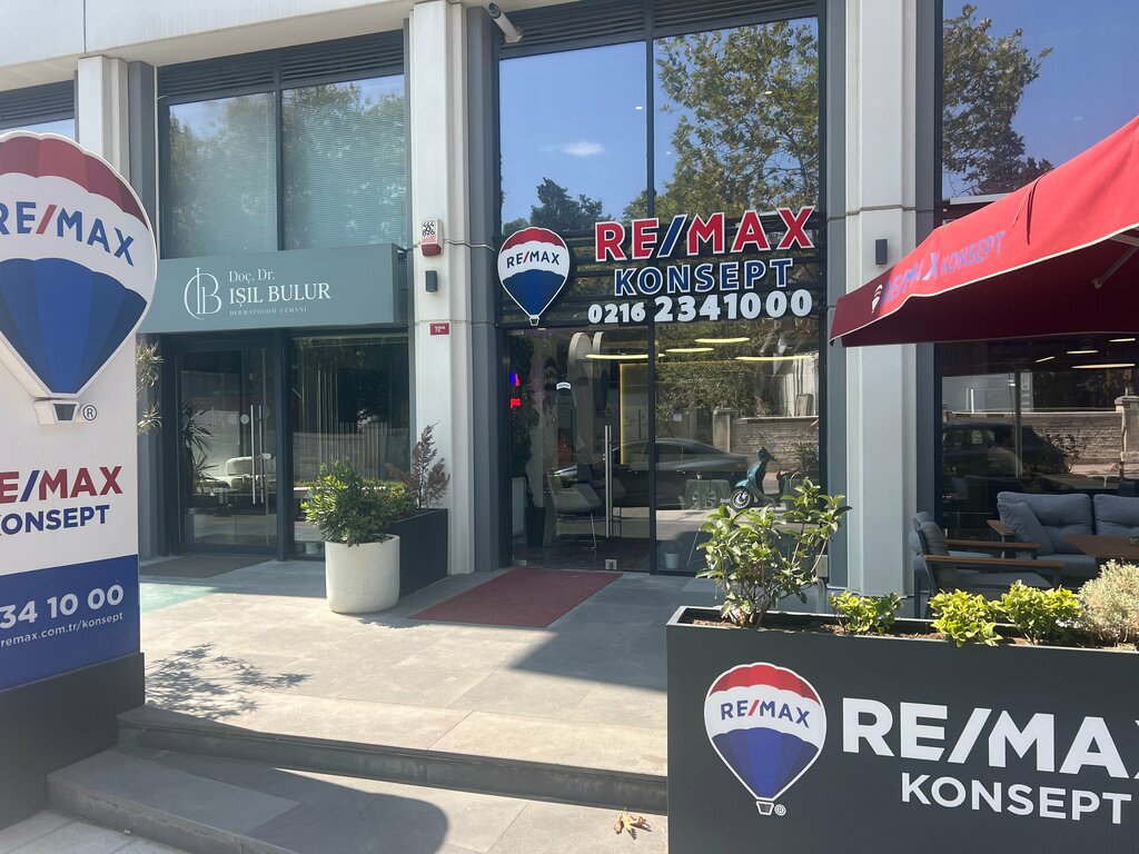 Emlak ofisi Umut Aksoy Remax Konsept, İstanbul, foto