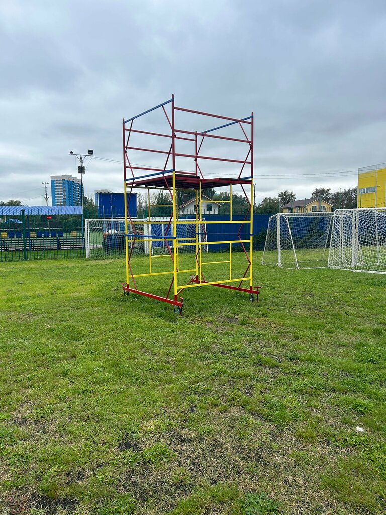 Yapı iskeleleri hizmetleri Rental Of Scaffolding, Koroliov, foto