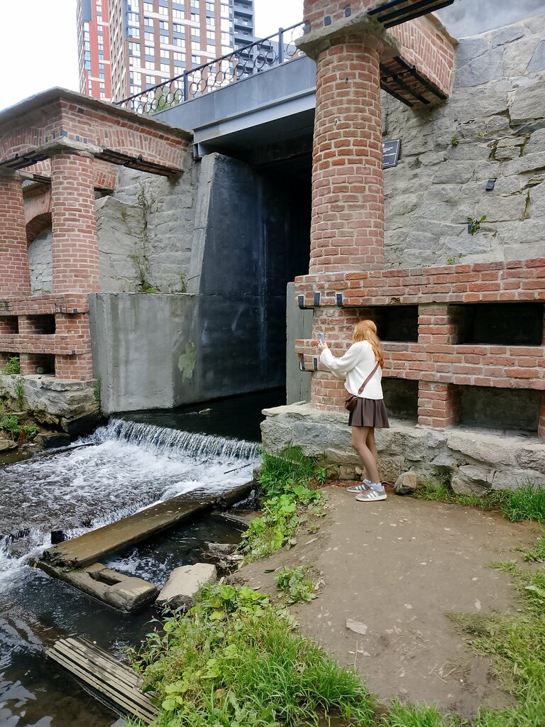 Kültür ve eğlence parkları Сквер Выпускников, Yekaterinburg, foto