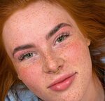 Éco Beauty Zarina (Morskoy Pekhoty Street No:26к2), kaş ve kirpik salonu  Saint‑Petersburg'dan