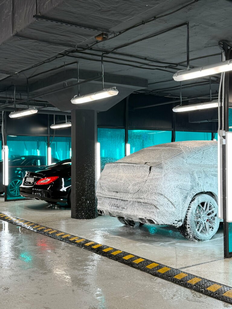 Oto yıkama Bridge Car Wash, Moskova, foto