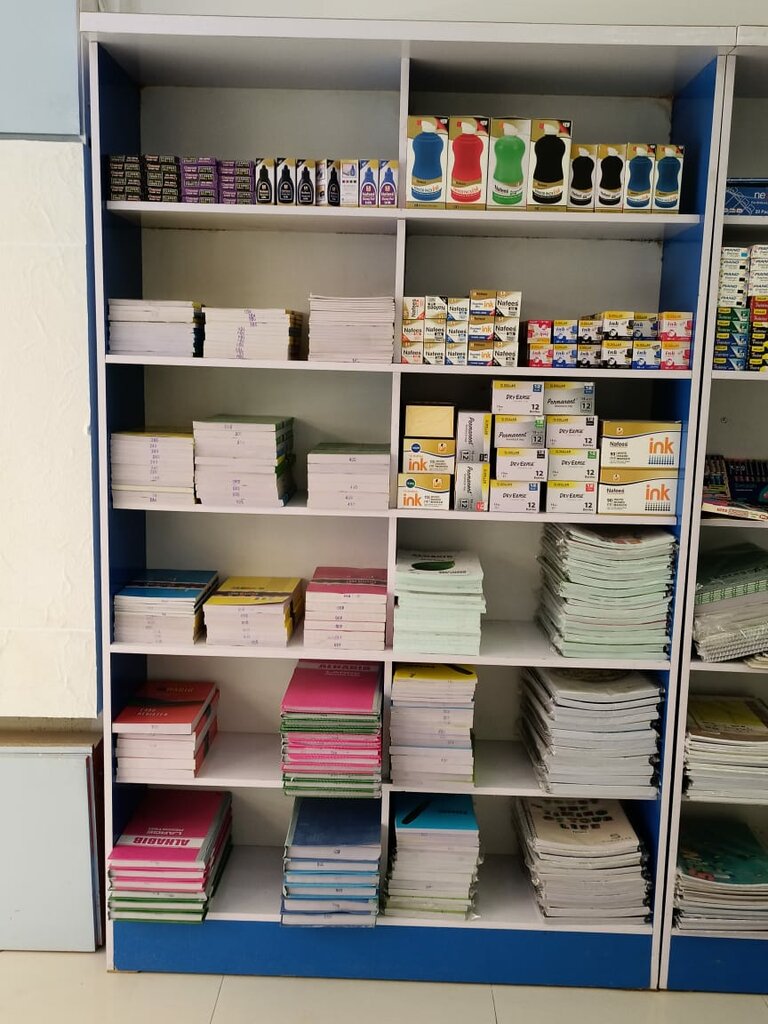 Kırtasiyeler Indus Stationery & Photostate, Karaçi, foto