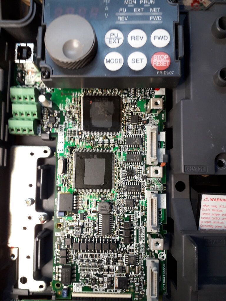 Elektrikli cihazların tamiri Delta Electronics, Yekaterinburg, foto