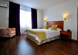 Hotel Saint George (Provincia de Misiones, Departamento Iguazú, Puerto Iguazú), otel  Puerto Iguazú'dan
