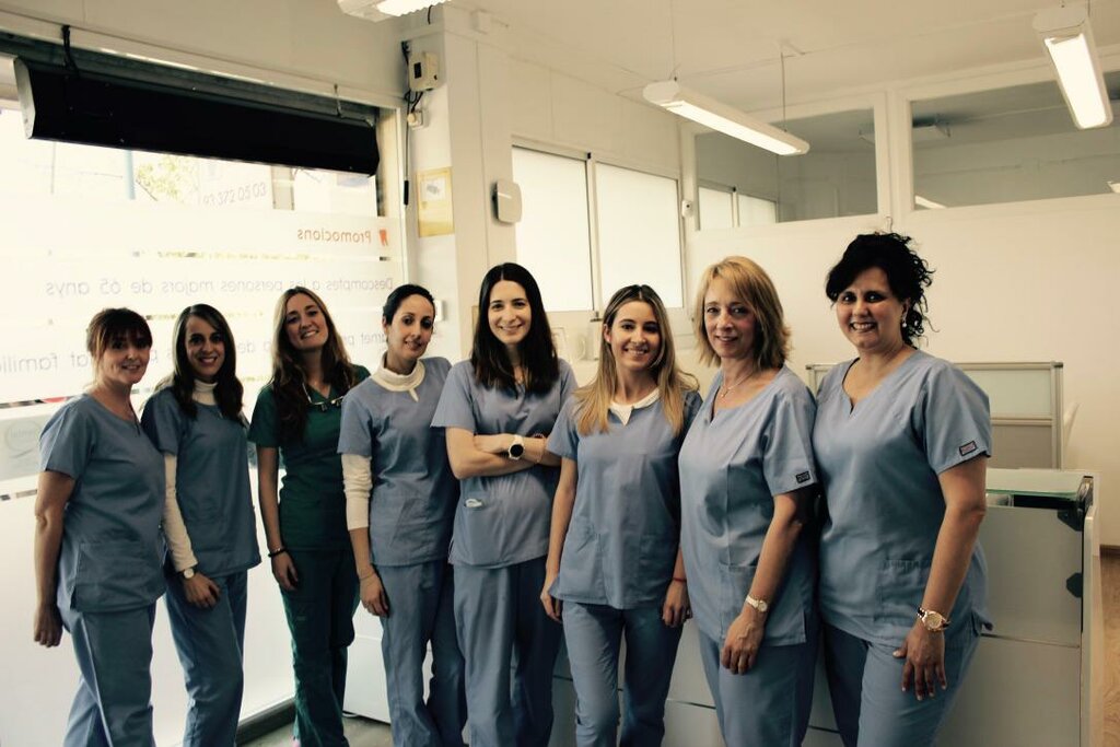 Özel ağız ve diş sağlığı klinikleri ve muayenehaneleri Centro Sanitario Virgen De La Merced, Katalonya, foto