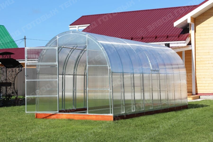 Sera ekipmanları Zavod Gotovih Teplic, Saint‑Petersburg, foto