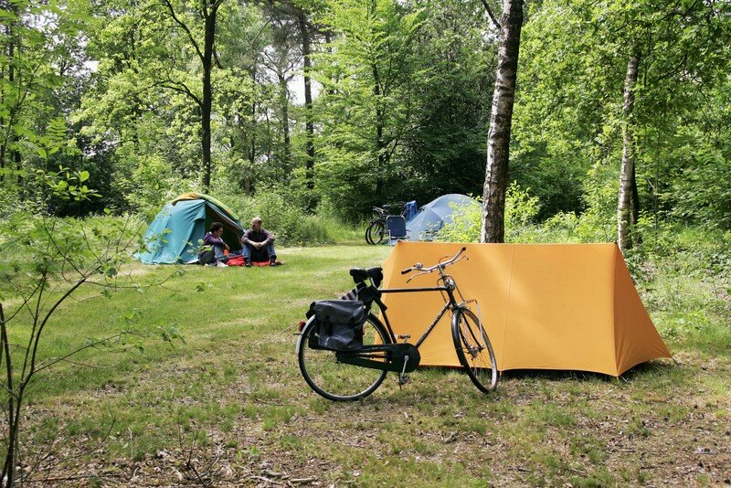 Kamp alanları Kampeerterrein De Toekomst, Gelderland, foto