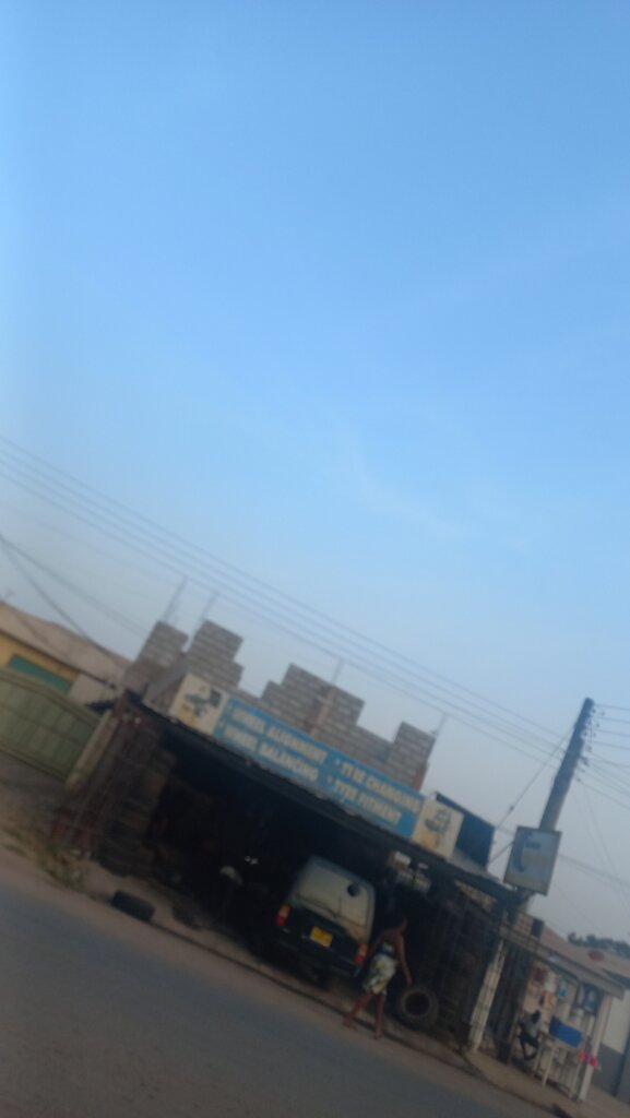 Jant ve lastikçiler Ebenezer Tyre Center, Dünya, foto