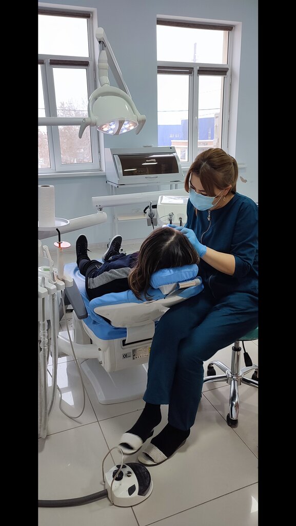 Özel ağız ve diş sağlığı klinikleri ve muayenehaneleri Aliya stoma, Nukus, foto