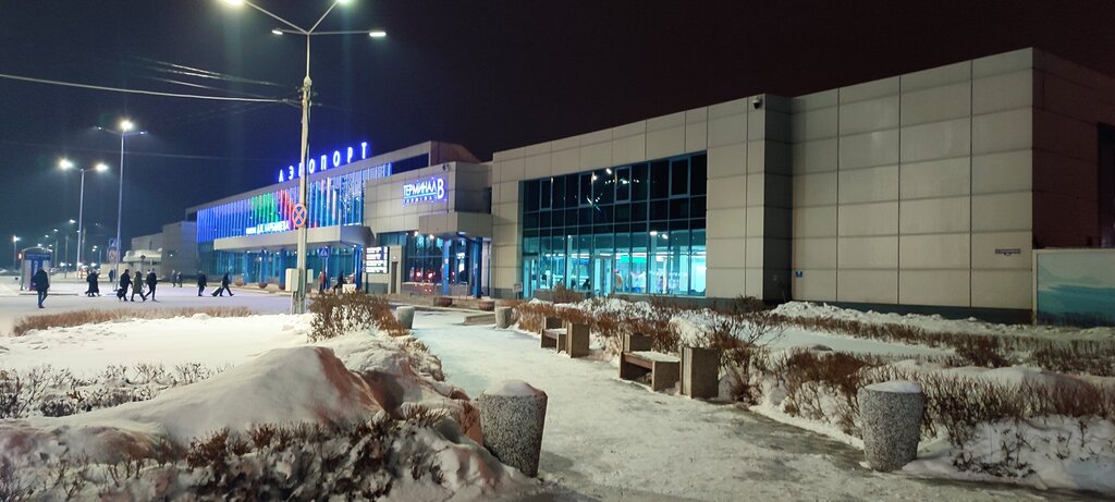 Park, sokak heykeli Лётчик и техник, Omsk, foto