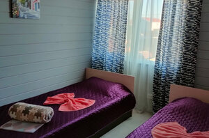 Mandarin (Kurortnaya Street No:104/17, stanitsa Golubitskaya), otel  Krasnodarski krayından