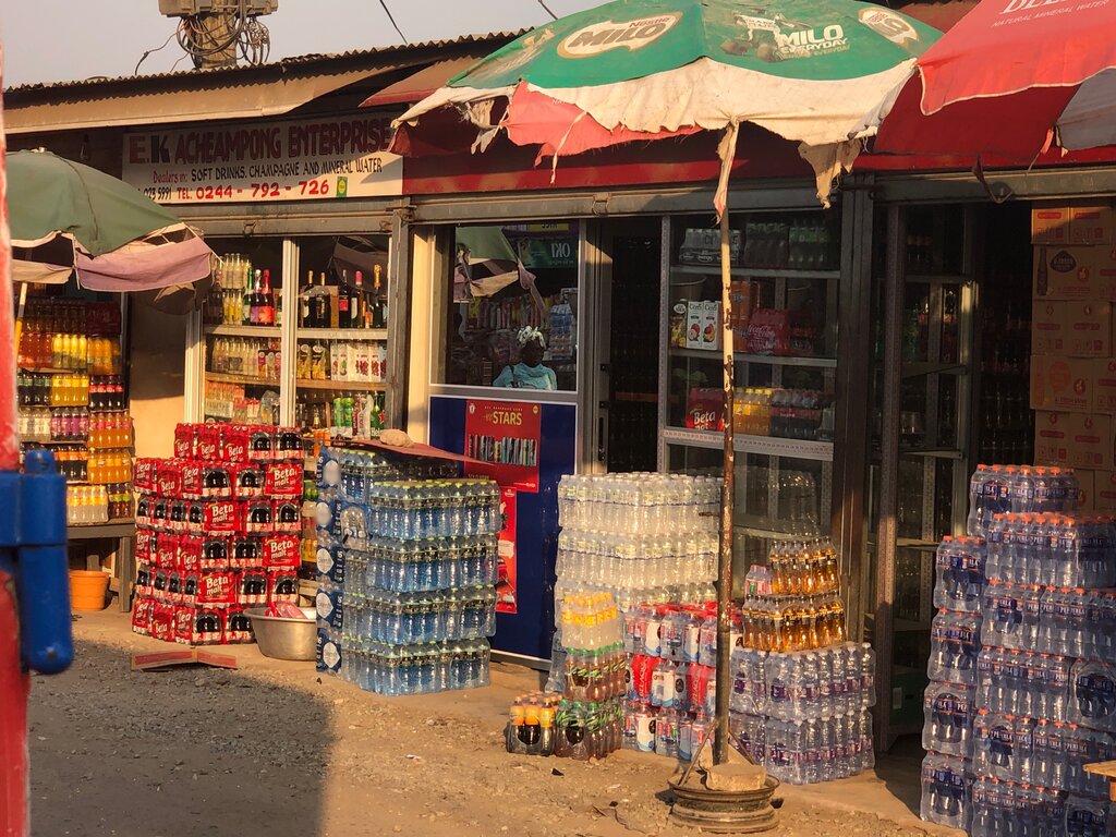 Market E.K Acheampong Enterprice, Akra, foto