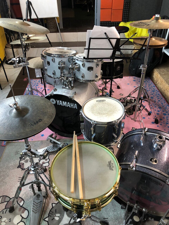 Müzik okulları ve konservatuarlar Sasha Perkashin'in Davul Okulu, Moskova, foto