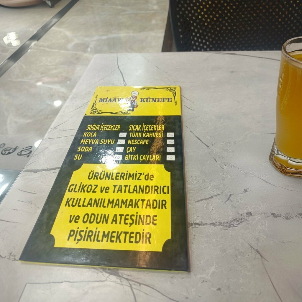 Kafe Miaaw Künefe, Erdemli, foto