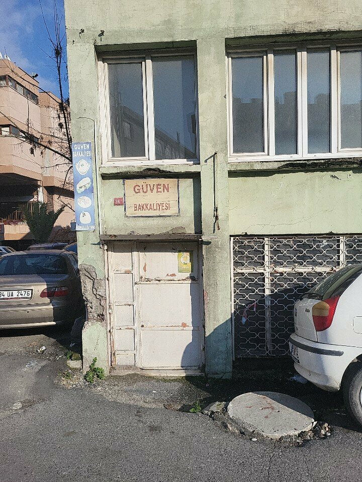 Market Güven Bakkaliyesi, İstanbul, foto