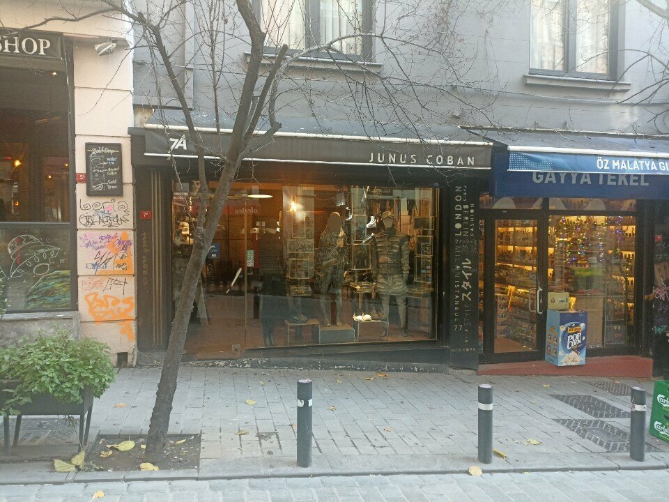 Giyim mağazası 7A Junus Çoban, İstanbul, foto