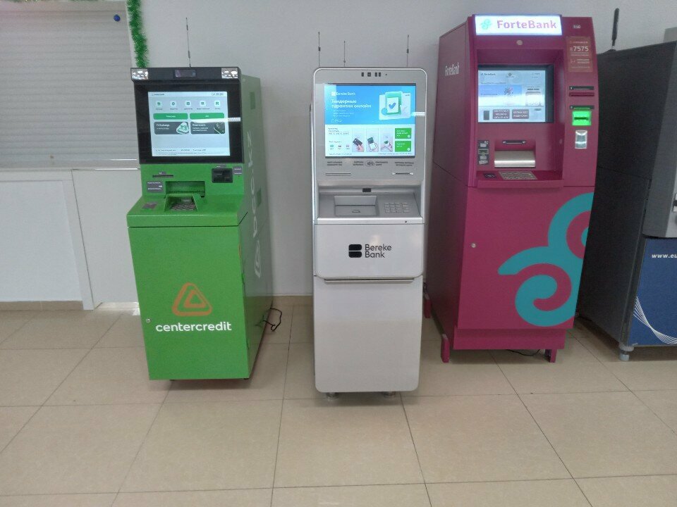 ATM'ler Bereke Bank, Almatı, foto