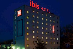 Ibis Warszawa Ostrobramska (Warszawa, ulica Ostrobramska, 36), otel  Varşova'dan