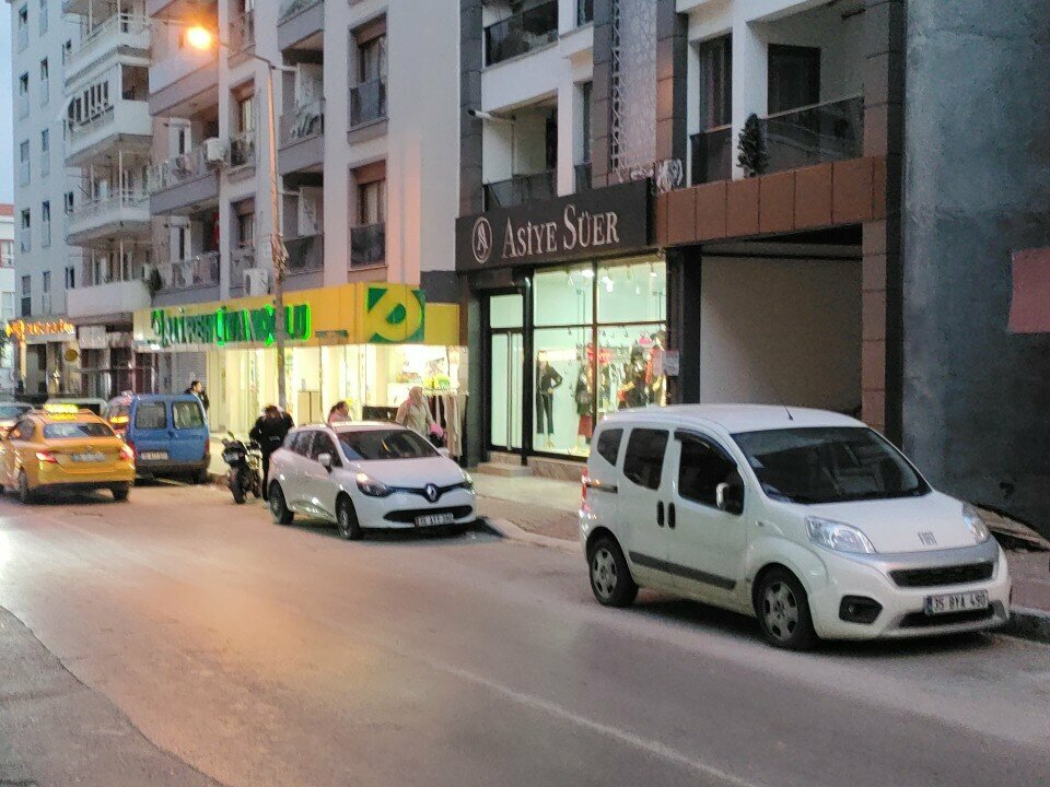 Ekmek fırını Saldız Unlu Mamulleri, İzmir, foto