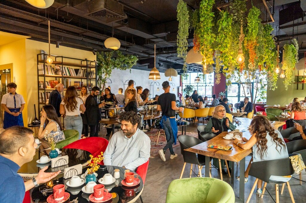 Restoran Mehr o Mah Arthouse and Cafe, Dubai, foto