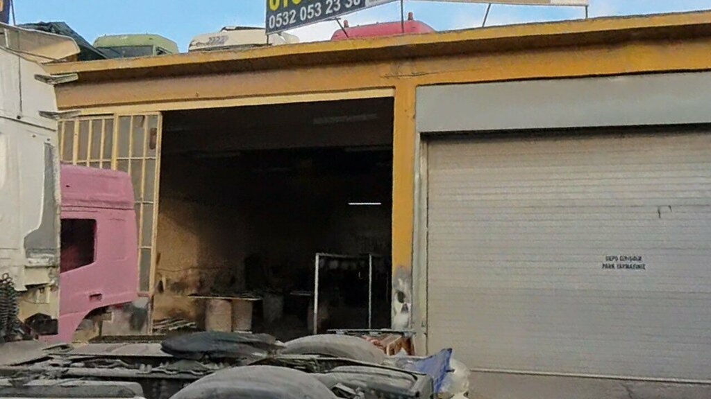 Otomobil servisi Öz Klas Oto Boya, Konya, foto