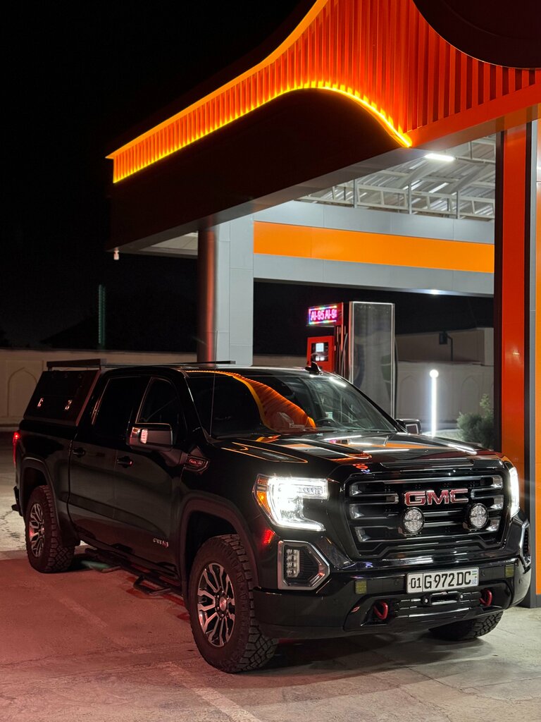 Oto yıkama Car Wash, Nevai, foto