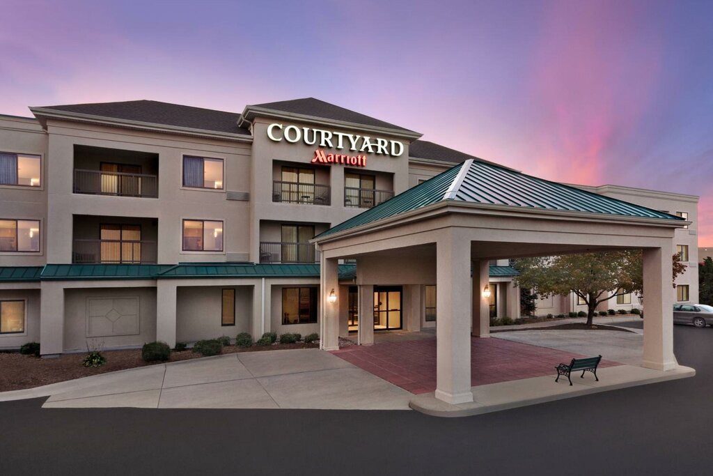 Otel Courtyard by Marriott Topeka, Topeka, foto