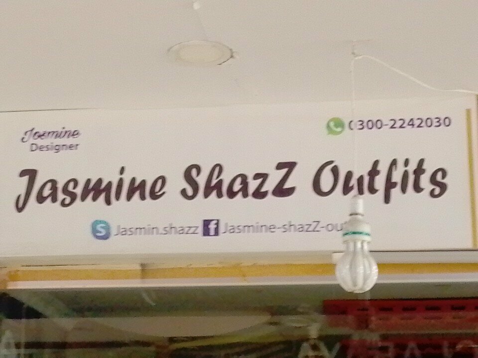 Giyim mağazası Jasmine Shazz outfit, Karaçi, foto