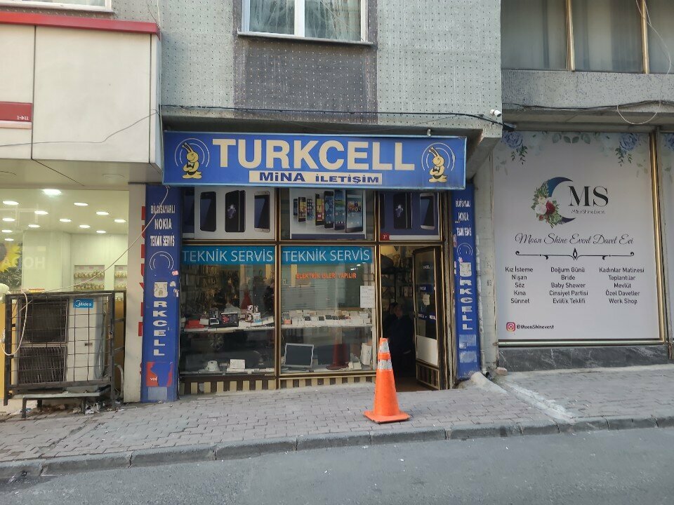 GSM operatörleri Turkcell Mina İletişim, İstanbul, foto