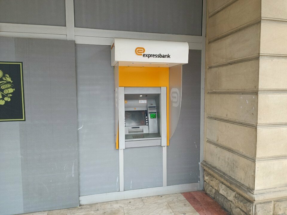 ATM'ler Express Bank, Bakü, foto