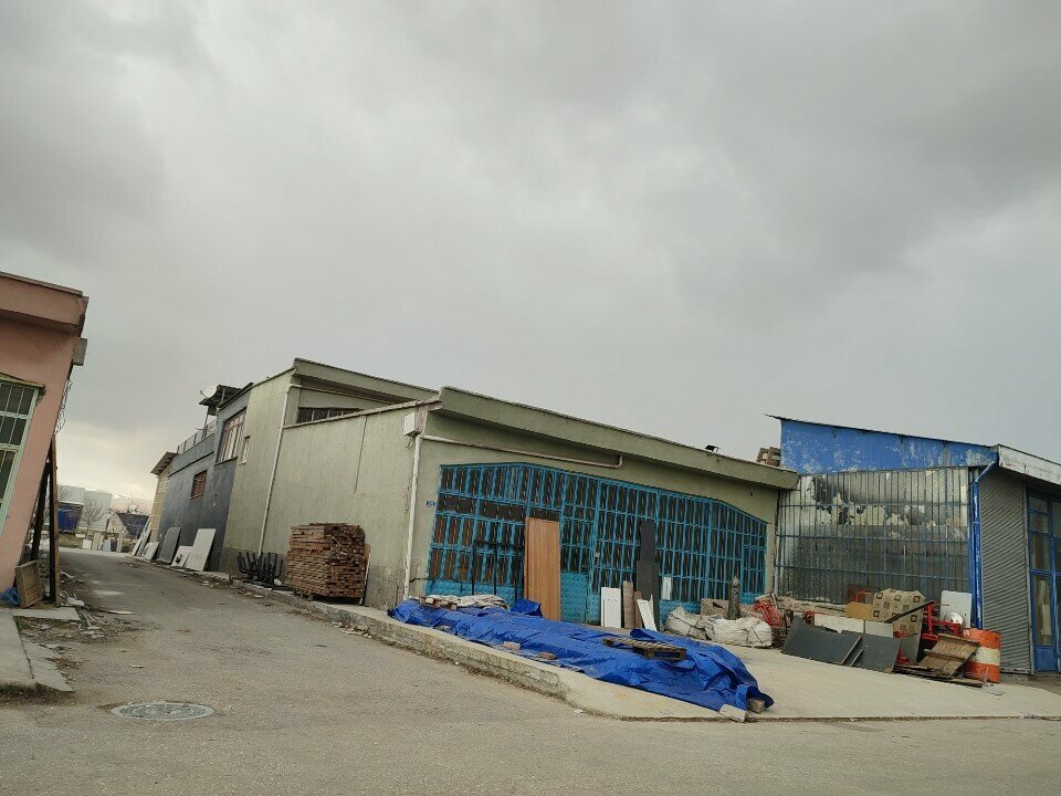 Otomobil yedek parçaları Kısmet Otomotiv, Konya, foto
