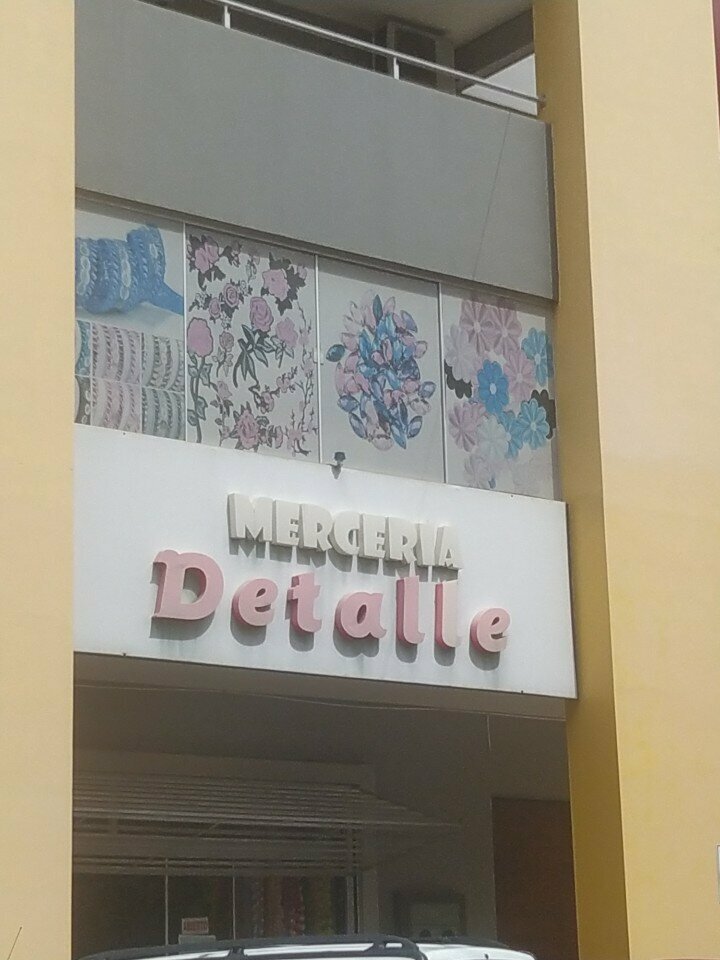 Market Detalle, Santa‑Krus, foto