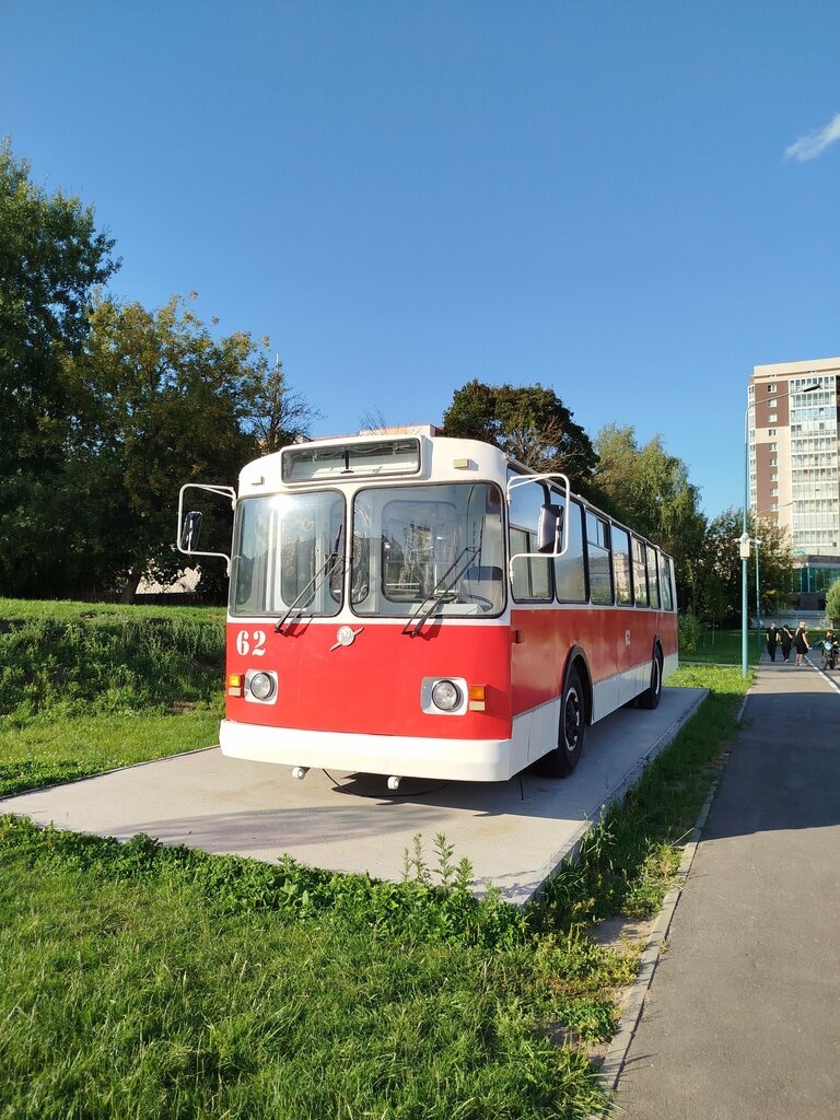 Teknoloji anıtı Тверской троллейбус, Tver, foto
