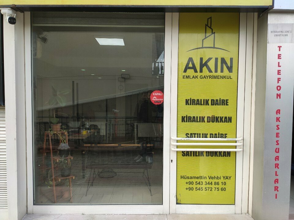 Emlak ofisi Akın Emlak, İstanbul, foto