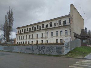 Zolotoy Lev Resort Hotel (Petrovskiy Drive No:1), turistik yerler  Lipetsk'ten