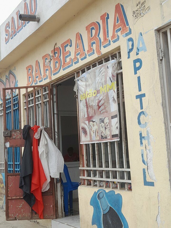 Berberler Barbearia, Loanda, foto