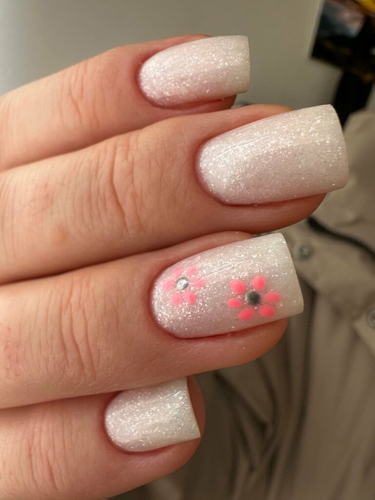 Manikür-pedikür Pro ногти, Adıge Cumhuriyeti, foto